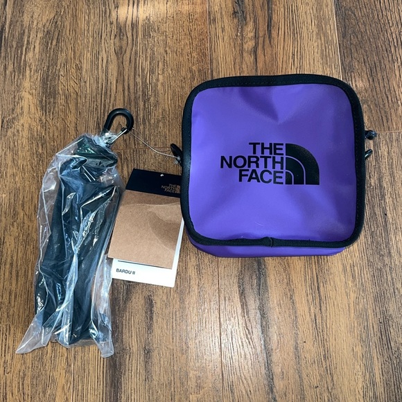 The North Face | Bags | The North Face Crossbody | Poshmark
